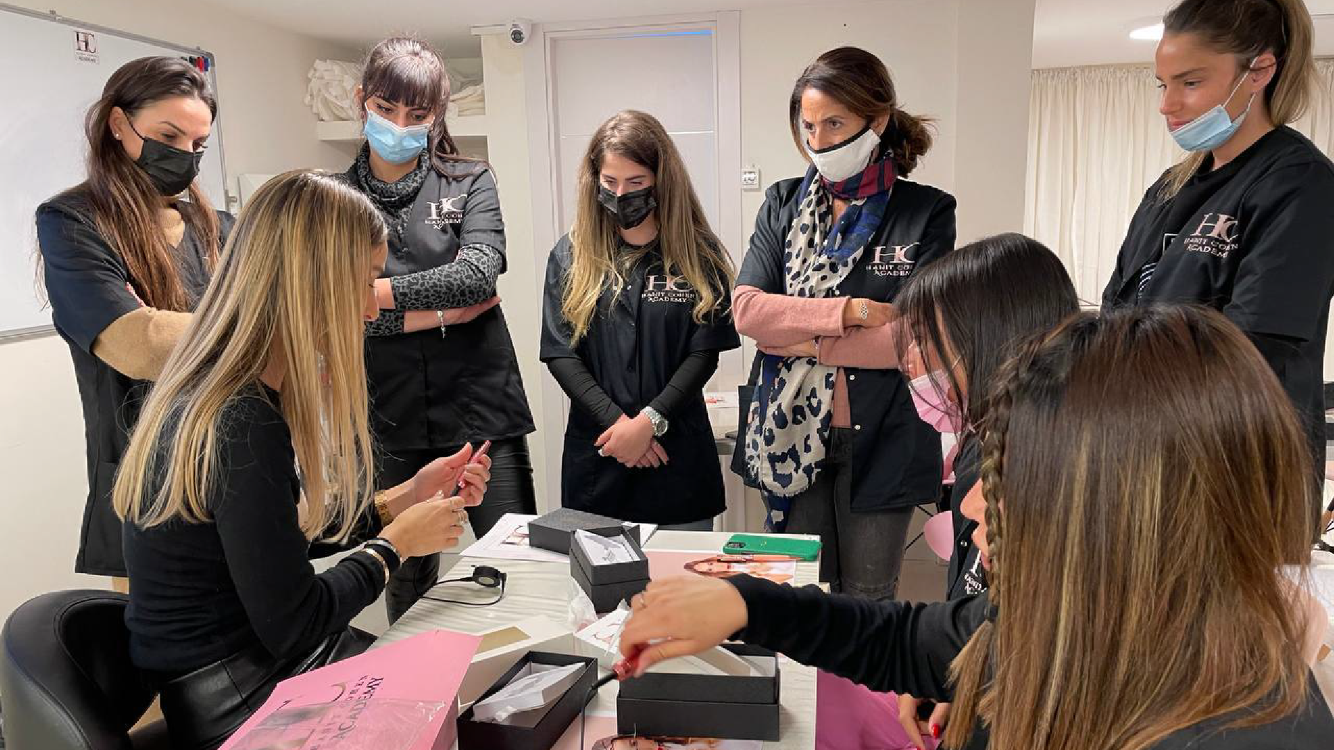 אודות - Hanit Cohen האקדמיה הוותיקה והמובילה ברשות המאסטרית חנית כהן