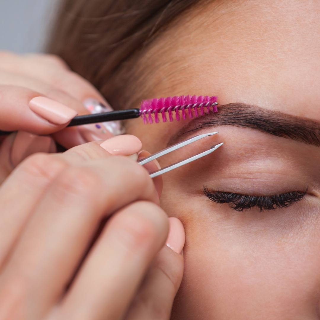 קורס עיצוב גבות - Hanit Cohen